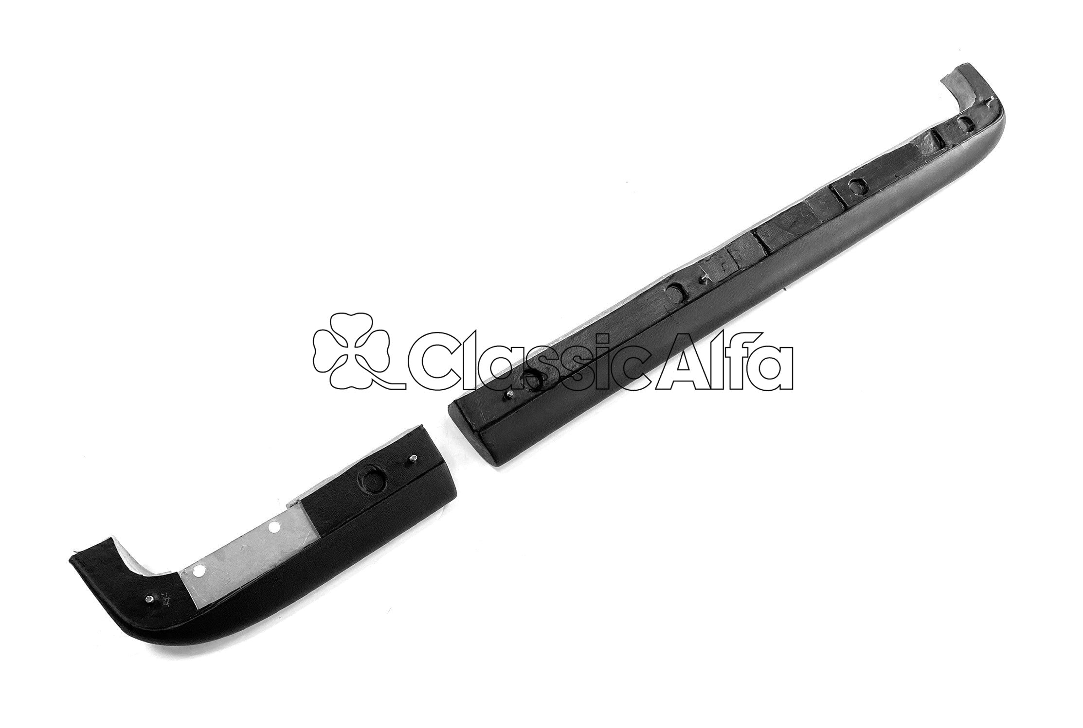 IN195 SPIDER LOWER DASH PADDING LHD - METAL DASH CARS – Classic Alfa